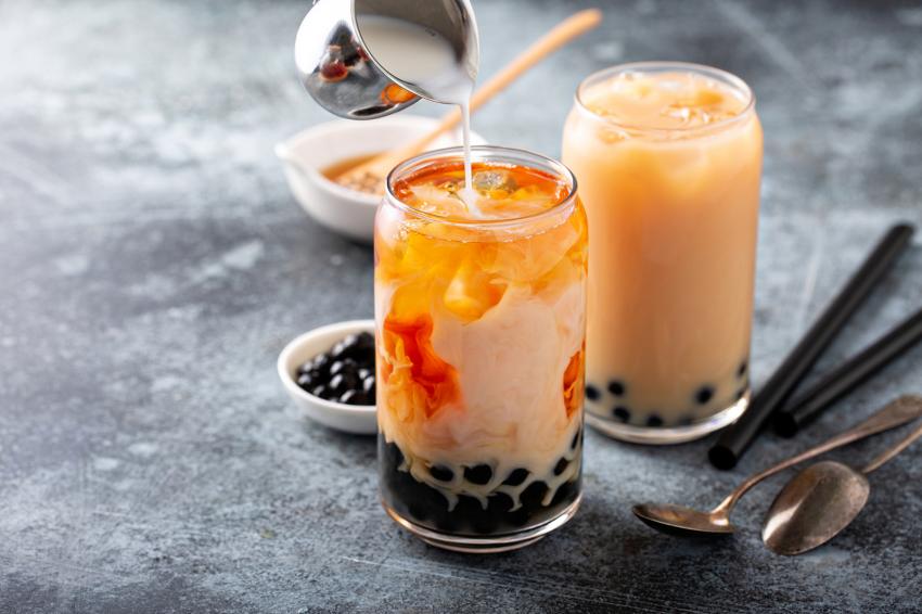 8 Boozy Boba Cocktails With a Pop of Flavor | LoveToKnow
