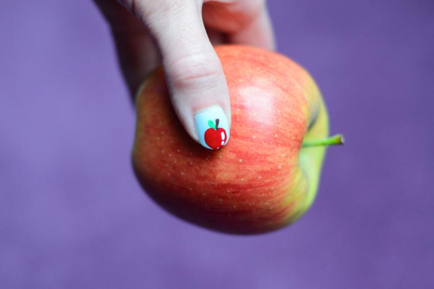 13 Brilliant September Nail Ideas You'll Fall in Love With | LoveToKnow