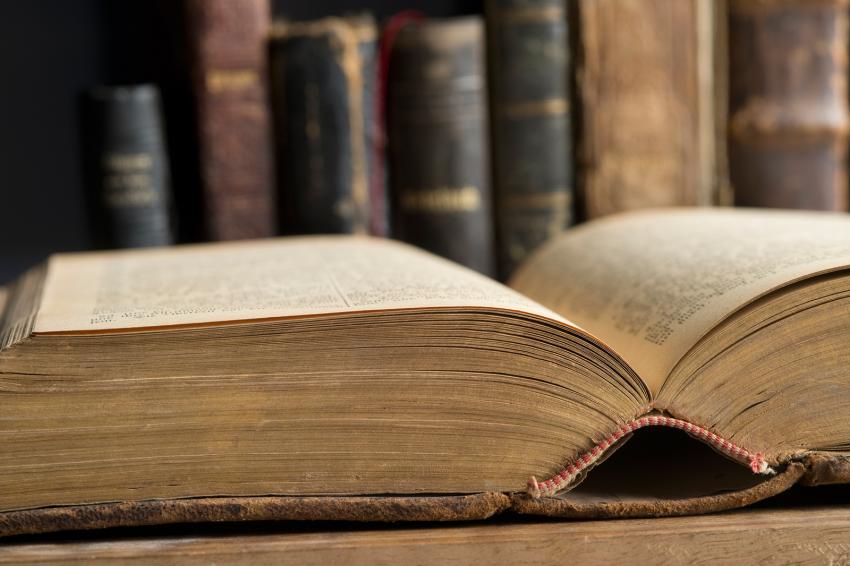 40+ Old English Words to Break Out in Your Next Conversation | LoveToKnow