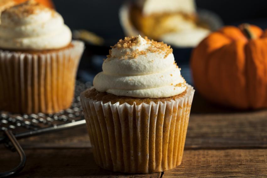 10 Fall Cupcake Flavors With Sugar & Spice in Every Bite | LoveToKnow