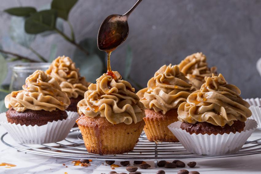 10 Fall Cupcake Flavors With Sugar & Spice in Every Bite | LoveToKnow