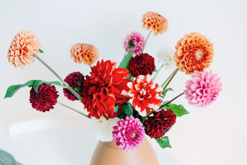 12 Fall Flower Arrangements & Tips for Using Autumn Florals | LoveToKnow