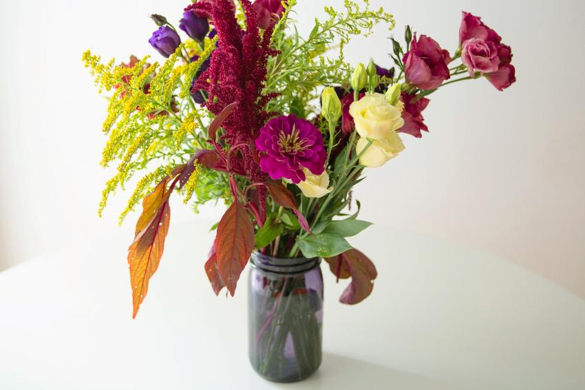 12 Fall Flower Arrangements & Tips for Using Autumn Florals | LoveToKnow