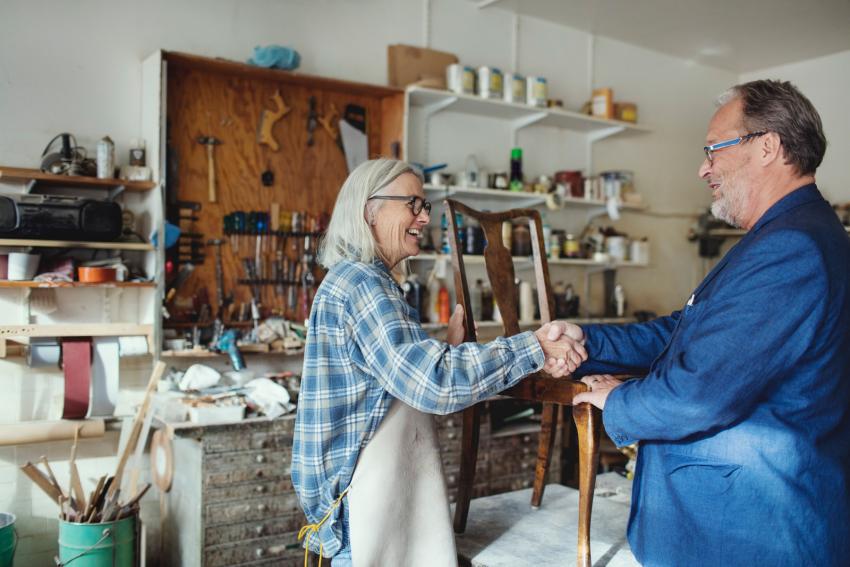 9 Real-World Tips for Selling Your Collectibles | LoveToKnow