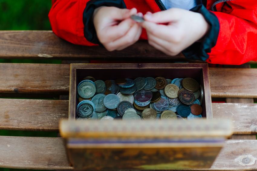 9 Old Things You Inherit That Could Be Worth Money | LoveToKnow