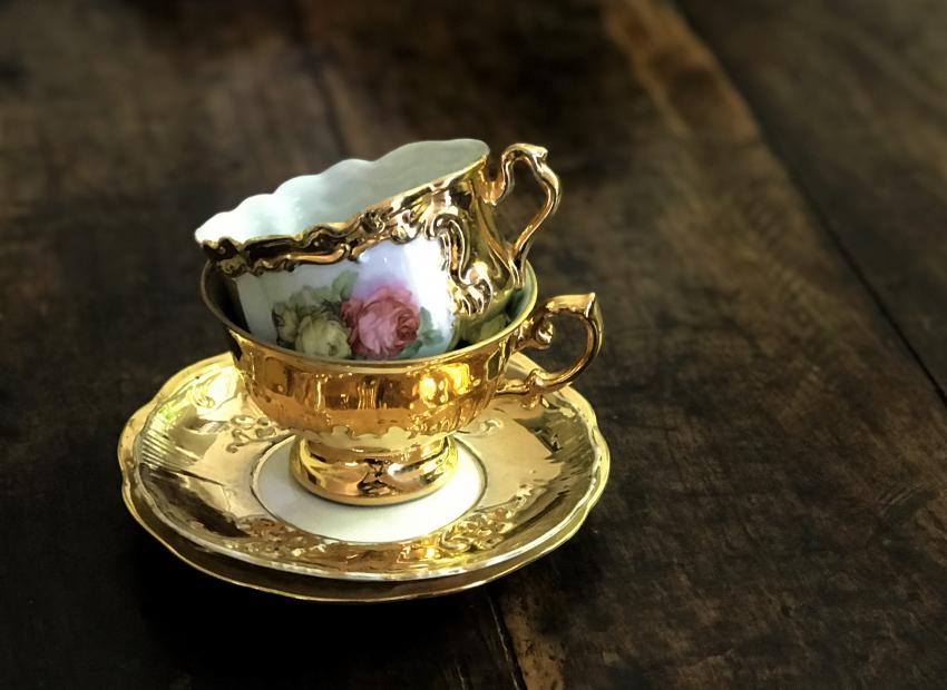 9 Old Things You Inherit That Could Be Worth Money | LoveToKnow