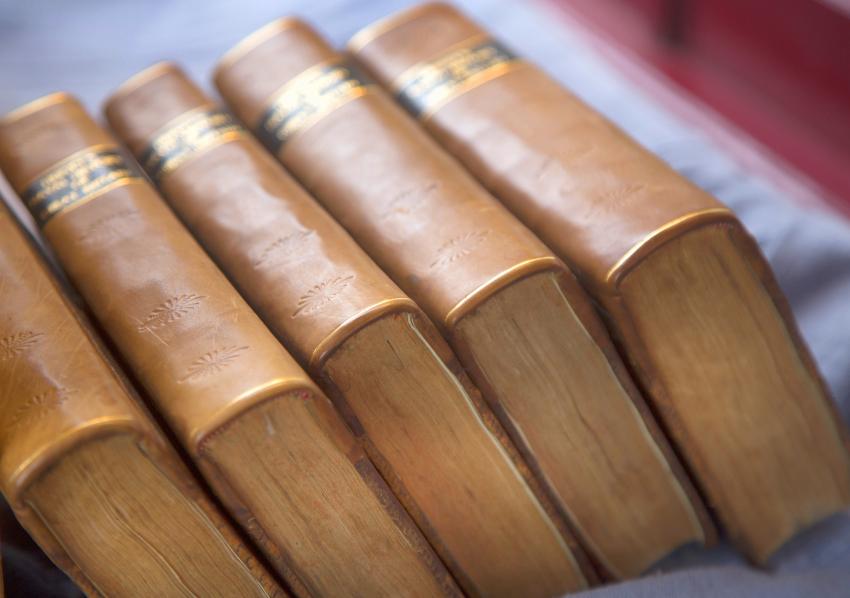 9 Old Things You Inherit That Could Be Worth Money | LoveToKnow