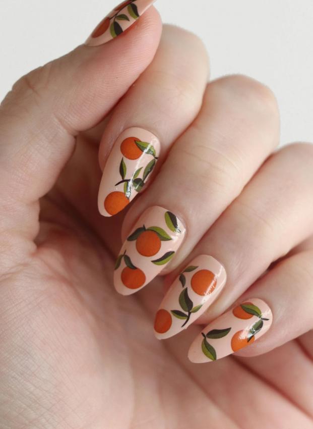 16 Gorgeous Orange Nail Ideas to Add Some Spice to Your Manicure ...