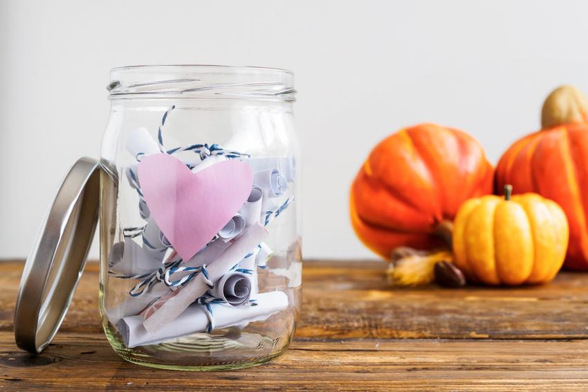 8 Ways to Focus on Gratitude This Thanksgiving | LoveToKnow