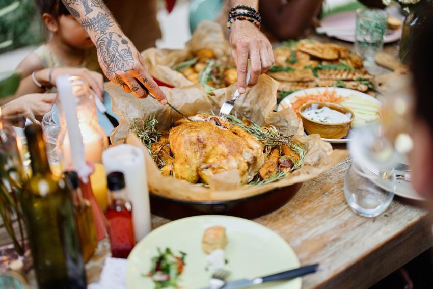 6 Hilarious Thanksgiving Day Disasters & How We Recovered | LoveToKnow