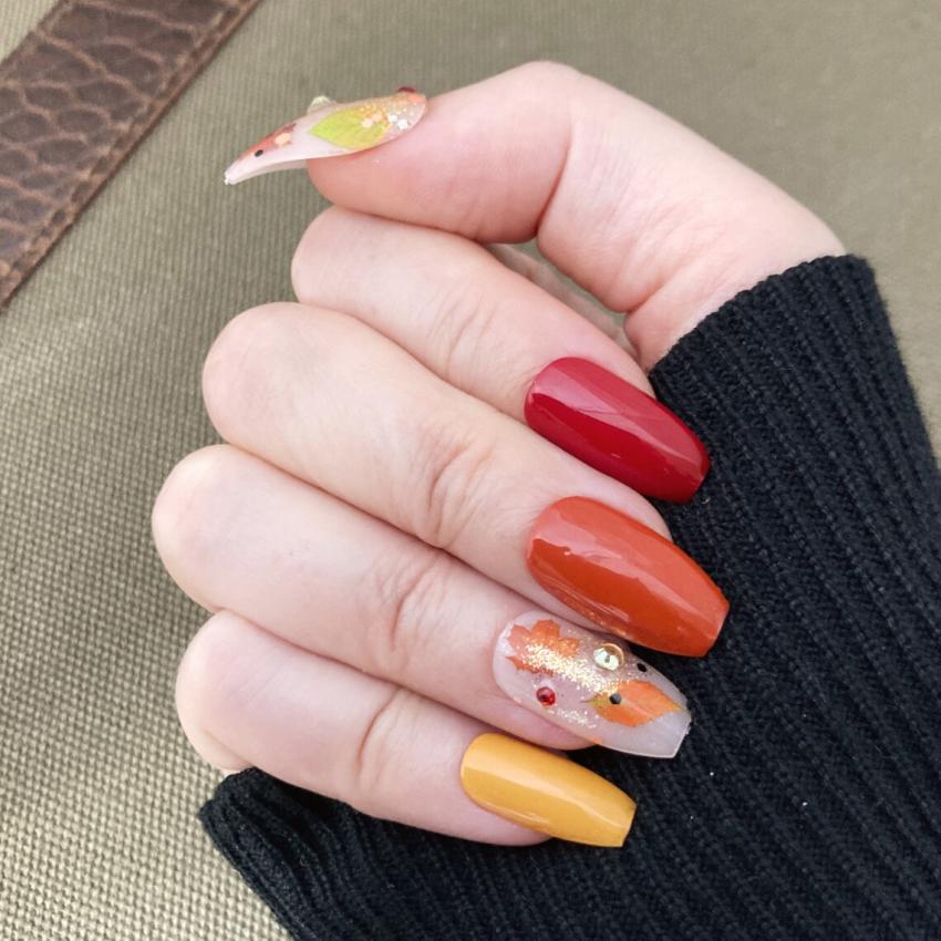 20 Fashion-Forward Thanksgiving Nail Designs to Feast Your Eyes On ...