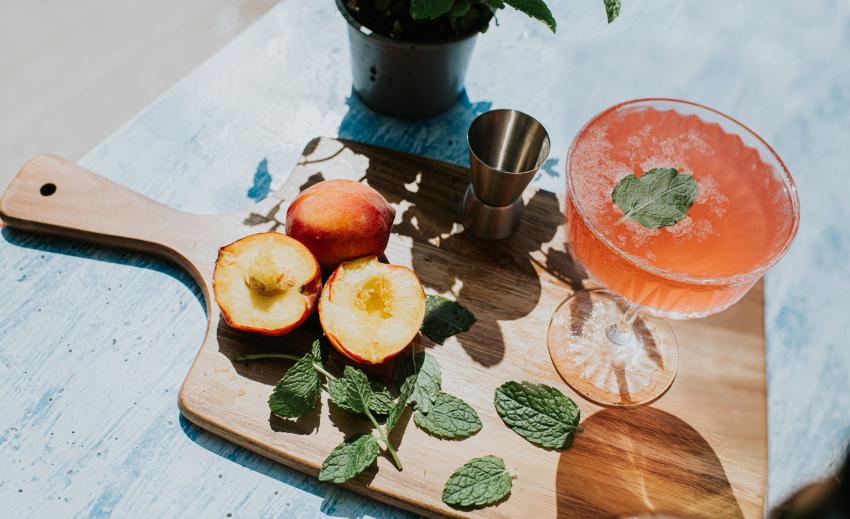 29 Spirited Drinks That Start With S for Cocktail Sip-spiration | LoveToKnow