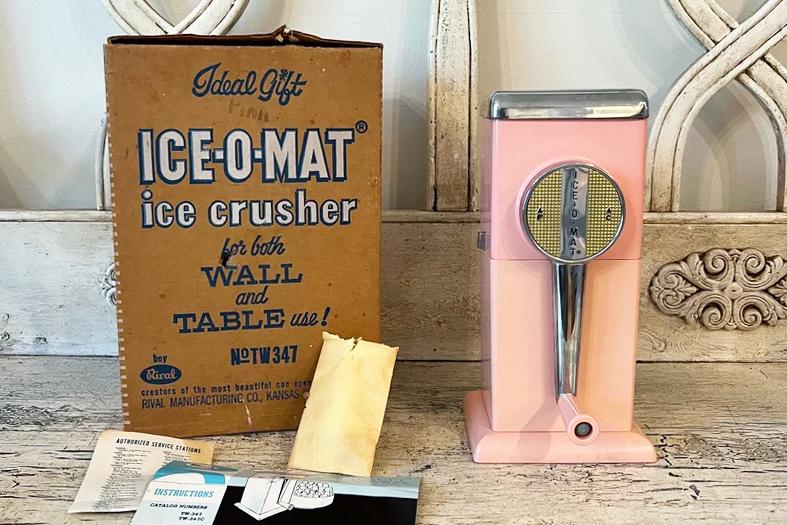 9 Vintage Kitchen Items Much Better Than the Modern Versions | LoveToKnow