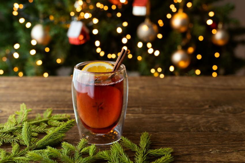 7 Hot Mocktails to Keep You Warm & Cozy All Winter Long | LoveToKnow