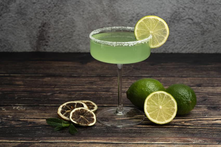 6 Green Mocktails Perfect for Holiday Grinches & Merry Makers | LoveToKnow