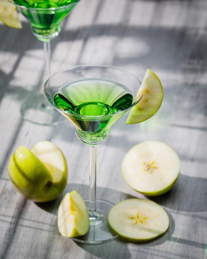 6 Green Mocktails Perfect for Holiday Grinches & Merry Makers | LoveToKnow