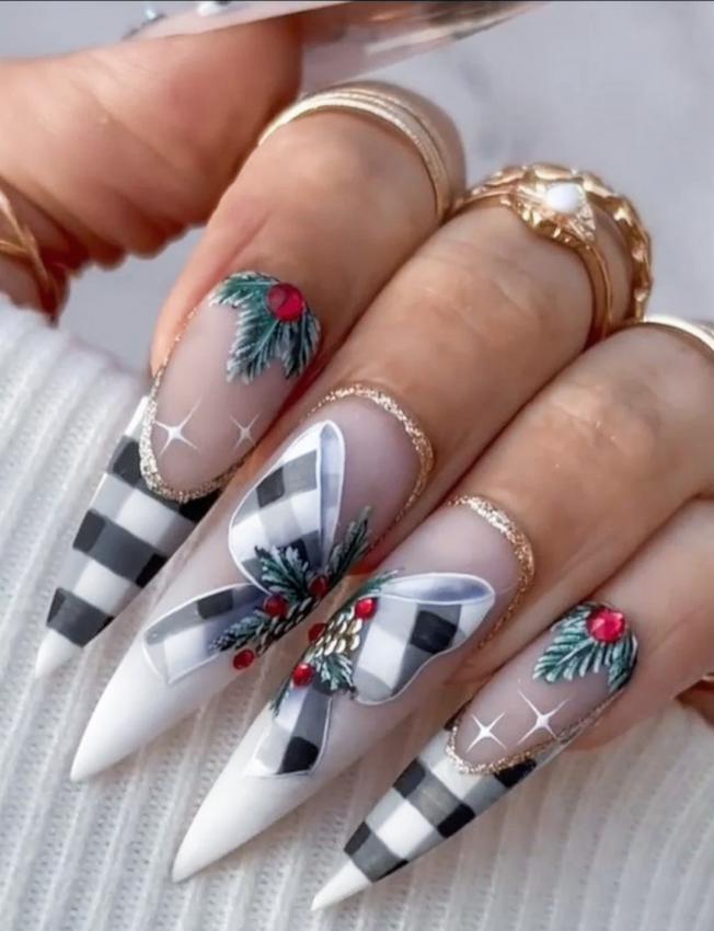 41 Clever Christmas Nail Ideas to Wrap Yourself in Style | LoveToKnow
