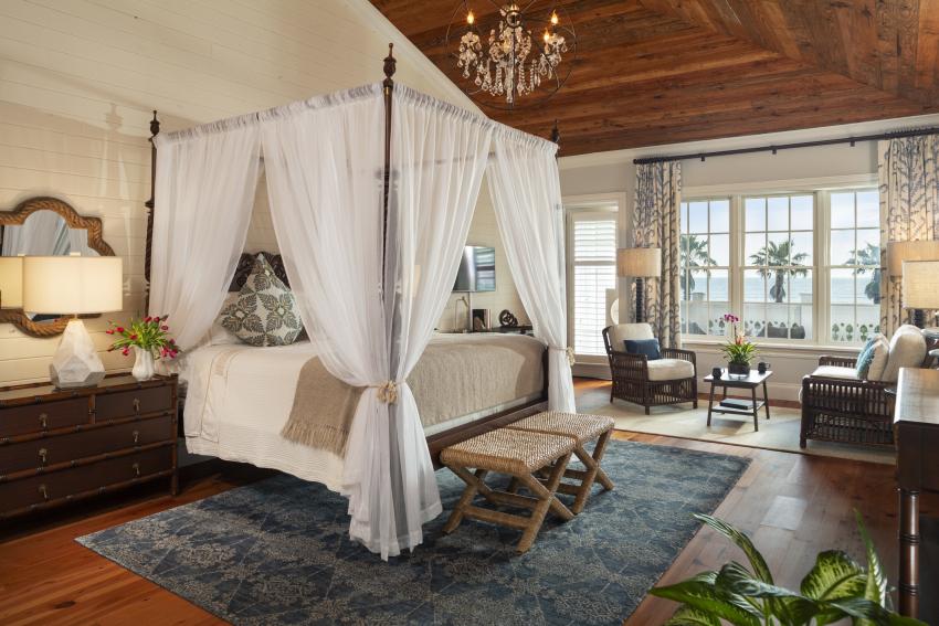 10 Affordable Ways to Give Your Home an Old-Money Aesthetic | LoveToKnow