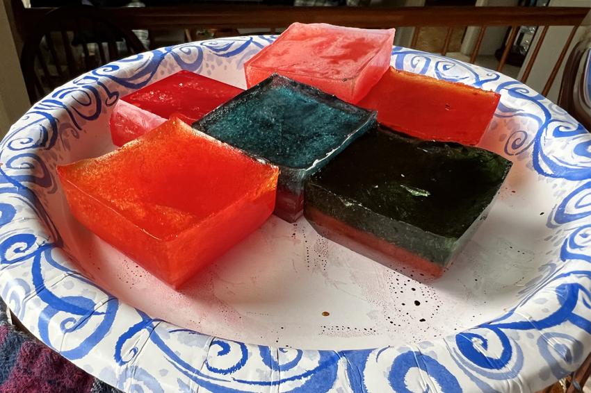 Dress Up Your Drinks With Fun, Fancy Ice Cube Ideas | LoveToKnow