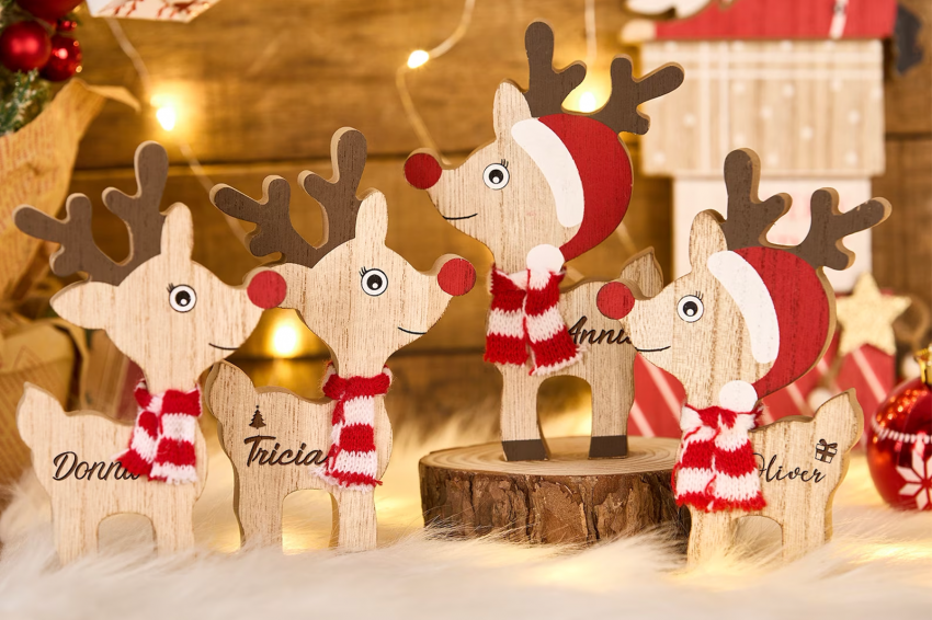 20 Ways to Make Spirits Bright With Christmas Office Decor | LoveToKnow