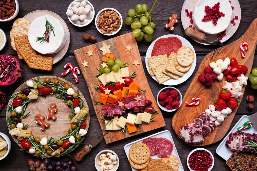 Cheese & Crackers Platter Ideas & Tips to Party Like a Pro | LoveToKnow