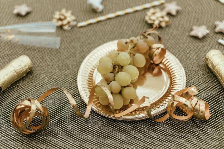 12 Meaningful Rituals to Start the New Year Right | LoveToKnow