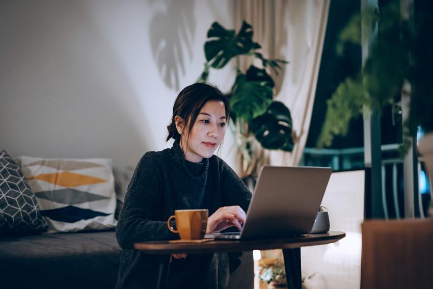 9 Real-World Benefits of Being a Night Owl | LoveToKnow