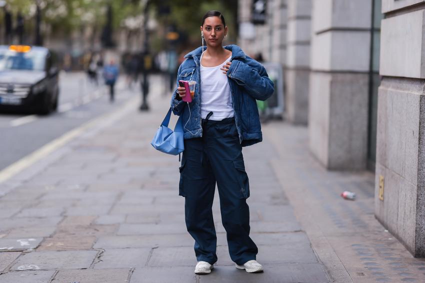 10 Ways to Style Cargo Pants for Every Occasion | LoveToKnow