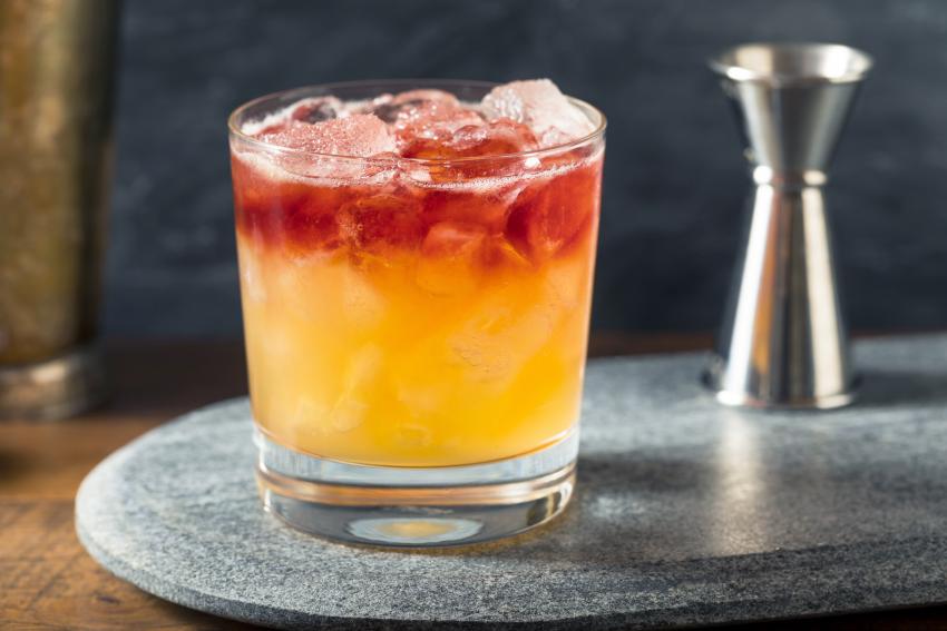 Red Wine Cocktails: 7 Luscious Crimson Concoctions | LoveToKnow