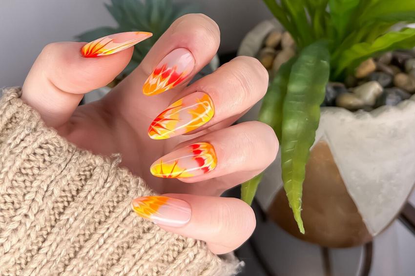 18 Colorful Nail Ideas Inspired by Pantone's Colors of the Year ...
