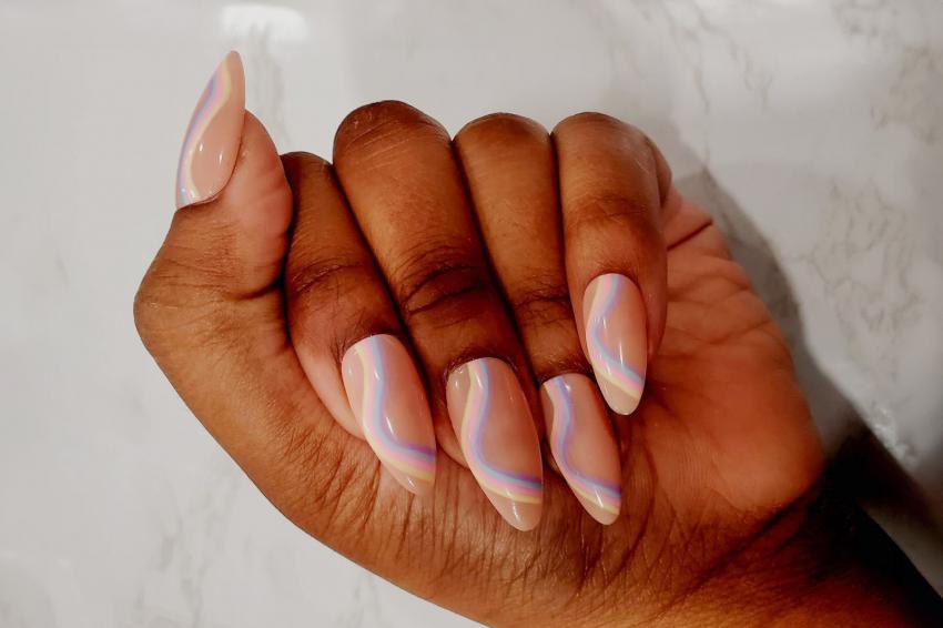 18 Colorful Nail Ideas Inspired by Pantone's Colors of the Year ...