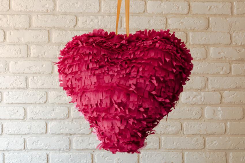 10 Anti-Valentine's Day Ideas for Fun Without Romance | LoveToKnow