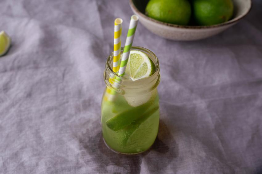 8 Matcha Cocktails That'll Make Everyone Green With Envy | LoveToKnow