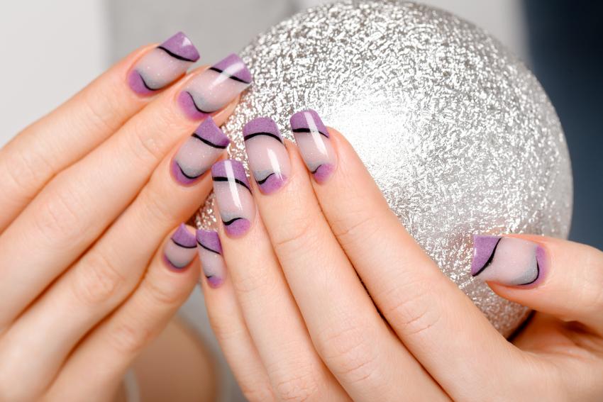 20 Far-Out 70s-Inspired Nails Anyone Can Rock | LoveToKnow