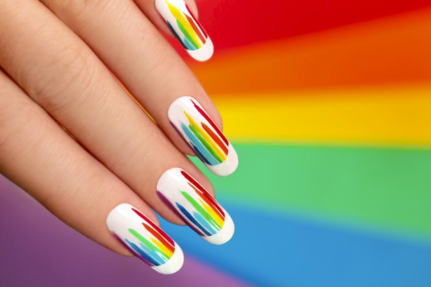 20 Far-Out 70s-Inspired Nails Anyone Can Rock | LoveToKnow