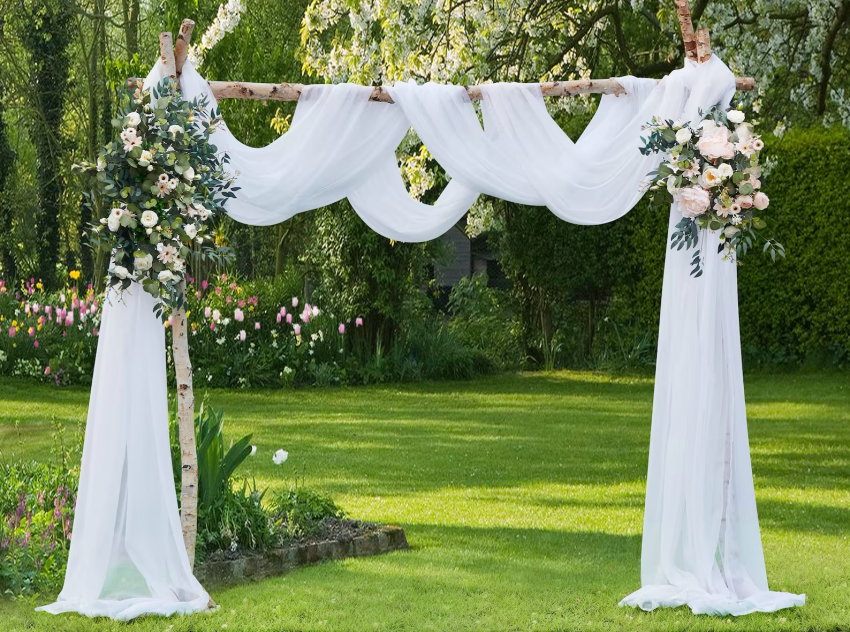 8 Easy & Affordable Tips for Decorating Your Wedding With Tulle ...