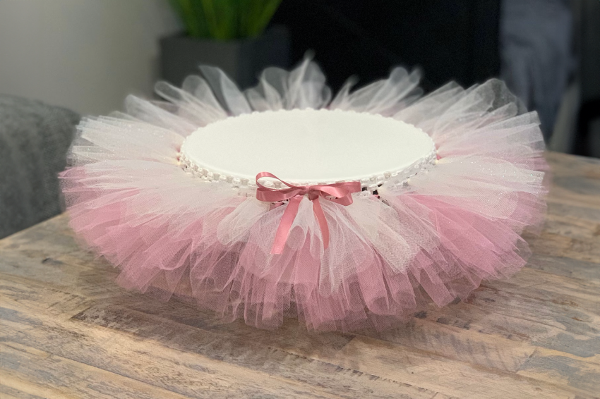8 Easy & Affordable Tips for Decorating Your Wedding With Tulle ...