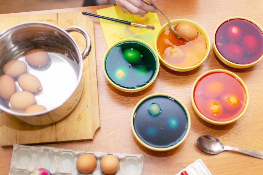 The Ultimate Guide to Hosting an Easter Egg-Dying Party | LoveToKnow
