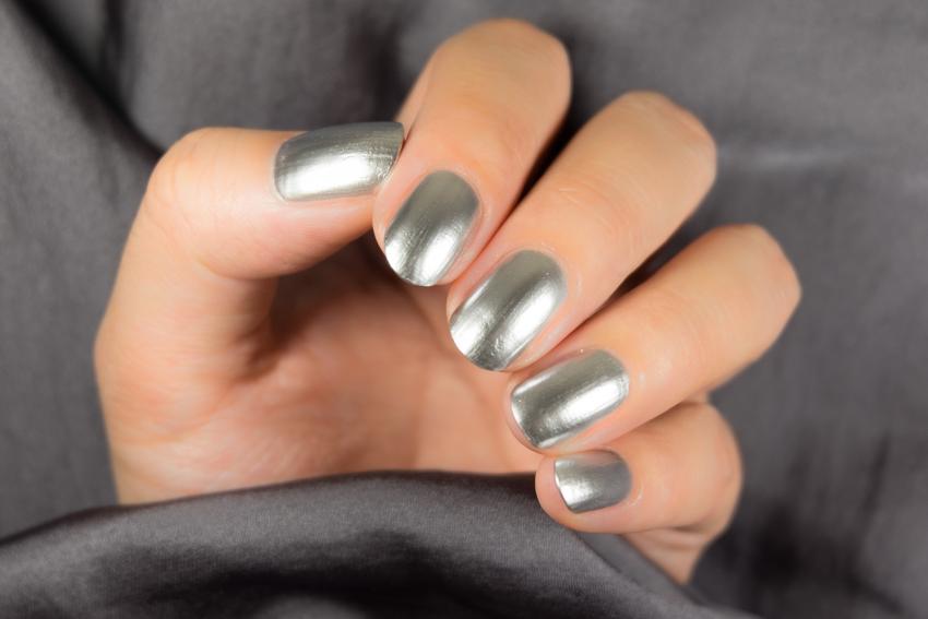 11 Mesmerizing Metallic Nails to Lean Into Luxurious Style | LoveToKnow