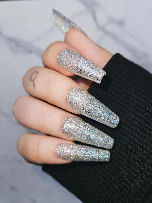 11 Mesmerizing Metallic Nails to Lean Into Luxurious Style | LoveToKnow