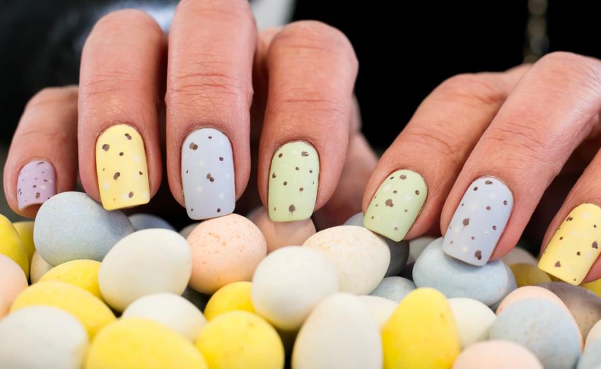 11 Easter Nail Ideas & Art That'll Put Some Spring in Your Step ...