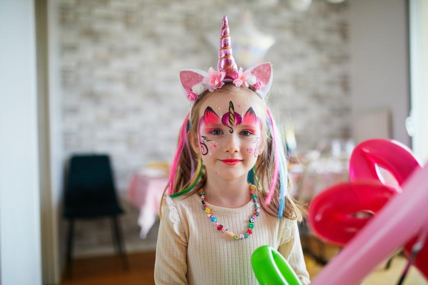 10 Kid-Approved Crazy Hair Day Ideas That Moms Will Love Too | LoveToKnow