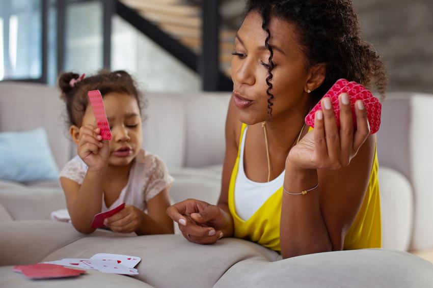 13 Easy Card Games for Kids That'll Keep Them Interested | LoveToKnow
