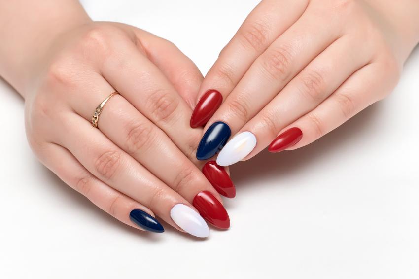 9 4th of July Nail Ideas to Light Up the Sky | LoveToKnow