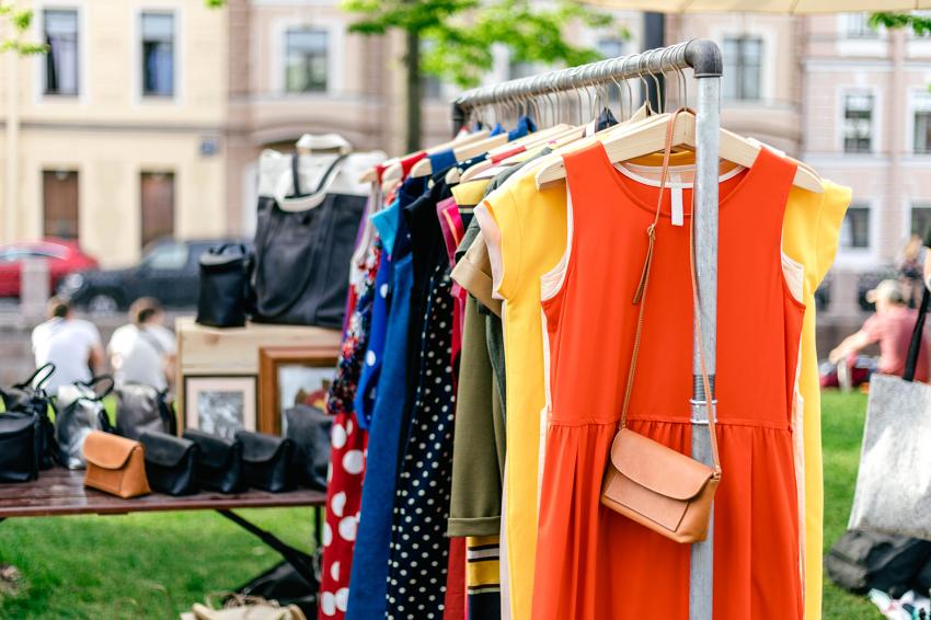12 Best Things to Buy at Yard Sales to Make a Profit | LoveToKnow