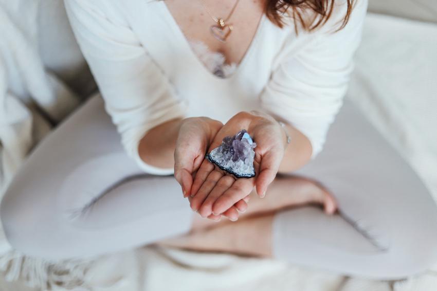 6 Ways to Meditate With Crystals: Tools for Transformation | LoveToKnow
