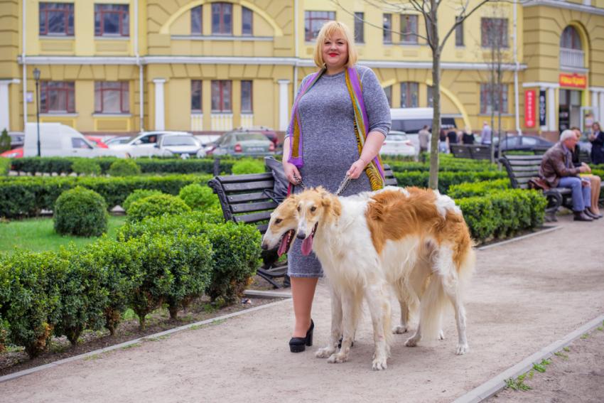 12 Acts of Service Examples to Share the Love | LoveToKnow