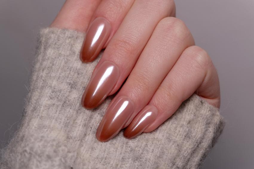 10 Neutral Nail Ideas Inspired by Pantone's Colors of the Year | LoveToKnow