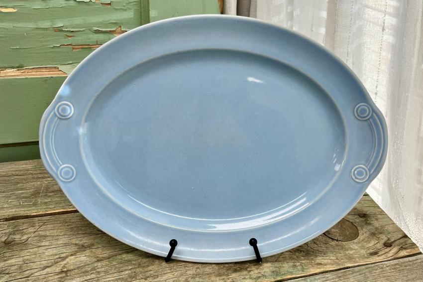 10+ Vintage Platters That Serve Food in Style | LoveToKnow