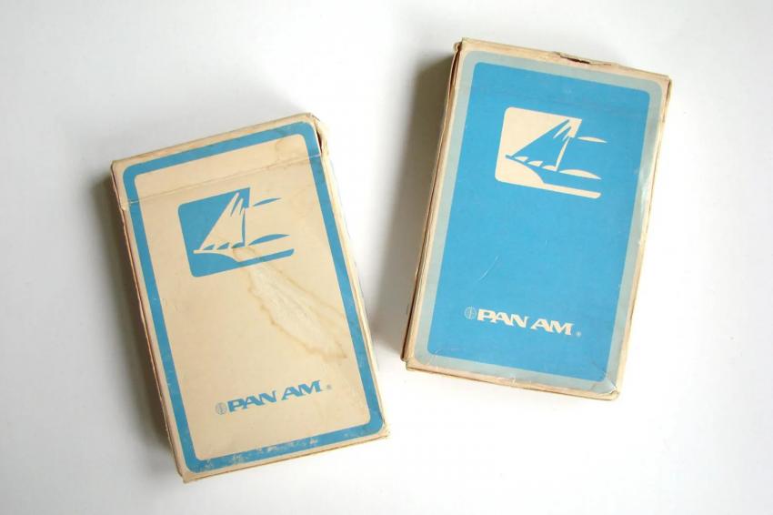 10 Vintage Playing Card Decks That'll Challenge Your Poker Face ...